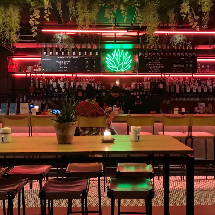 LA NETA BAR | La Neta